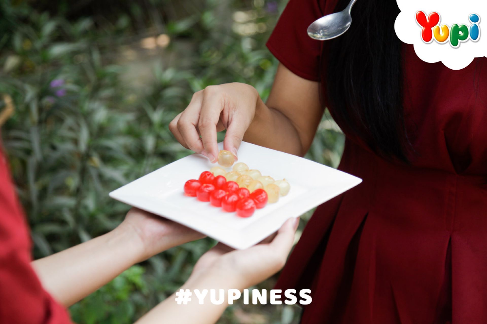 Games 17an: Pindah dan Susun Yupi Jadi Bendera!